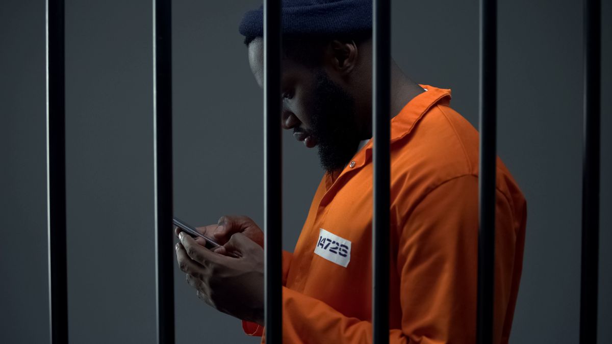 South Africa Pilots High-Tech Signal Blockers to Combat Prison Crime ...